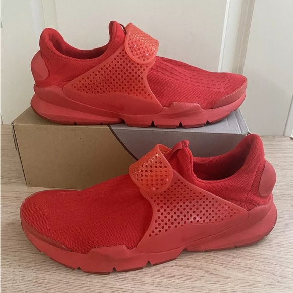 Nike | Shoes | Rare Mens Nike Sock Dart Sneakers Shoes Triple Red Sz 3 ...